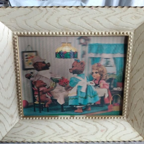 Vari Vue | Other | Goldilocks And Three Bears 3d Hologram Framed ...